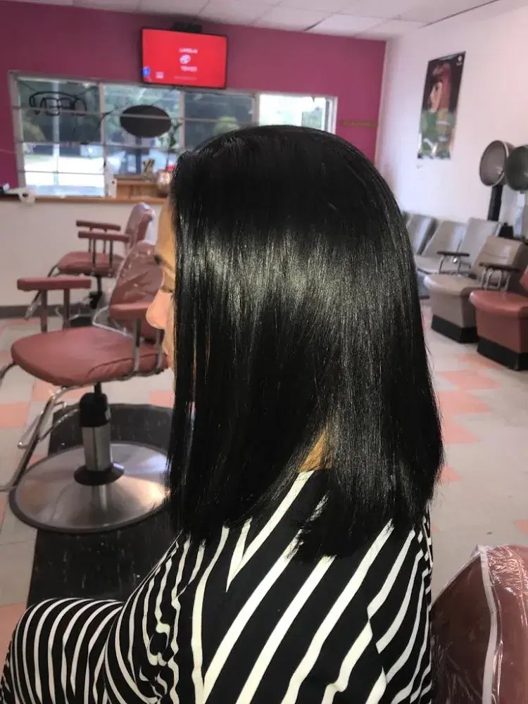 Dulce's Hair Salon in Tampa, FL